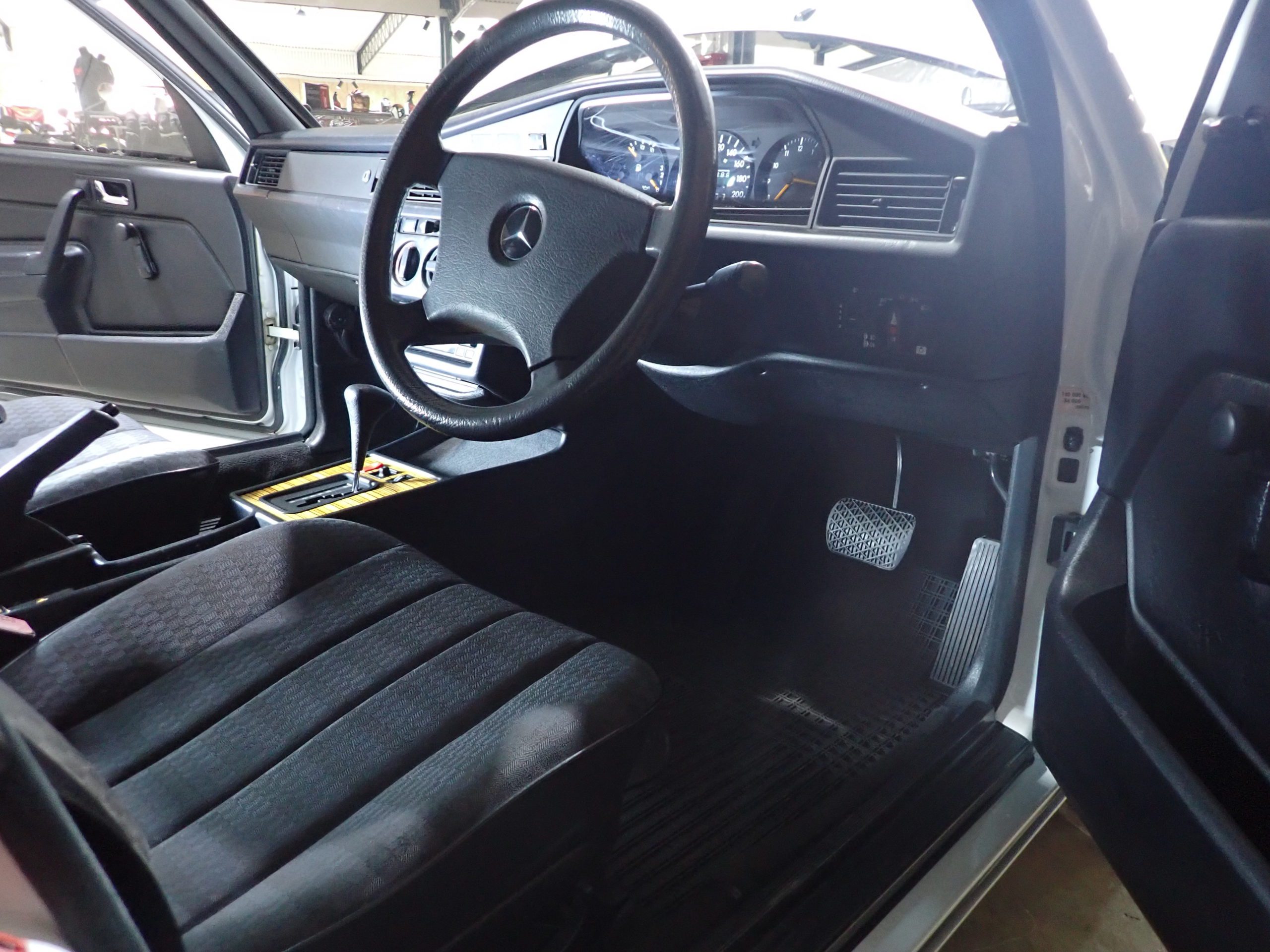 1993 Mercedes-Benz 180E - SOLD | The Classic Centre