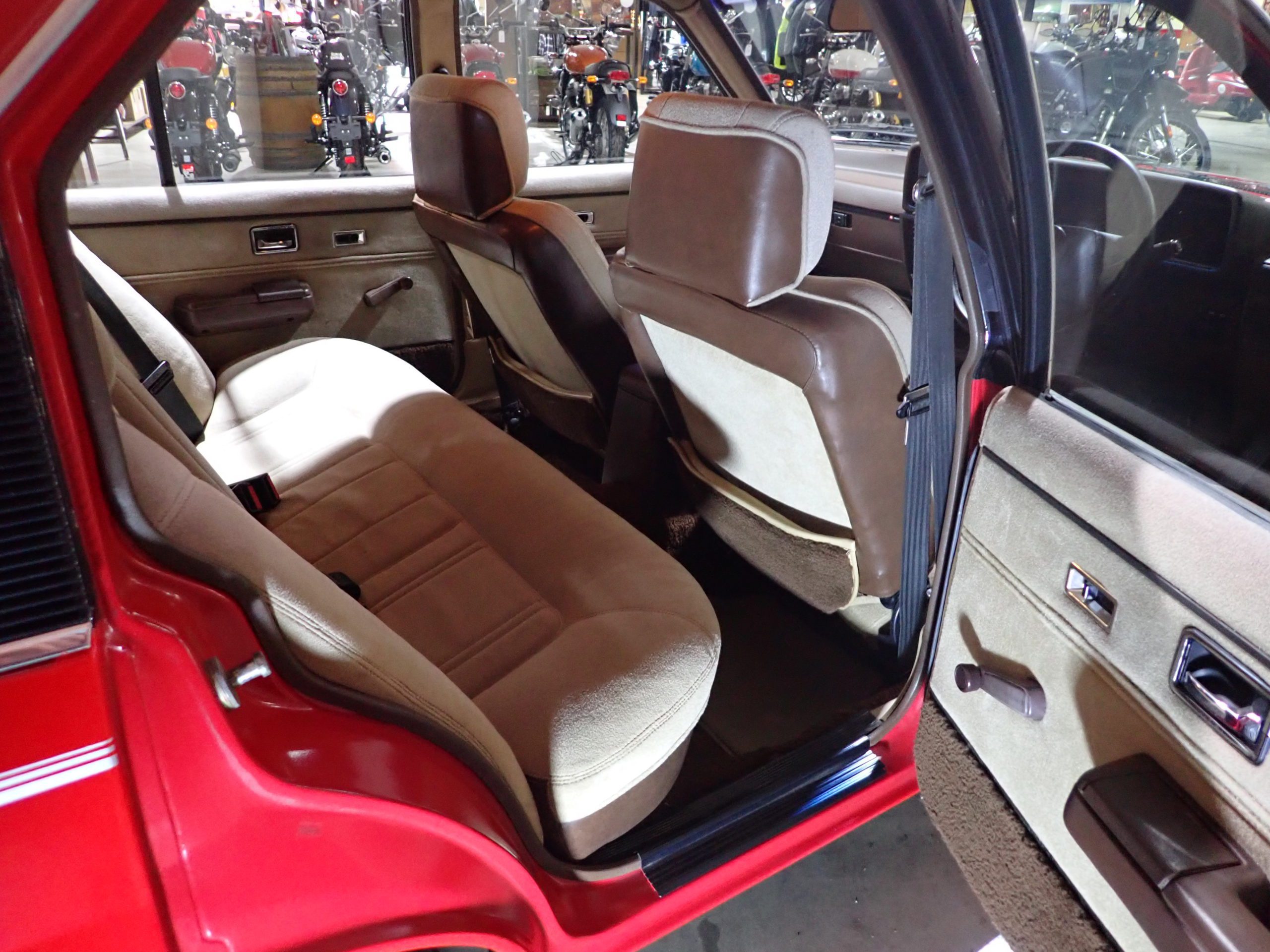 1982 Holden Commodore VH SLE - SOLD | The Classic Centre