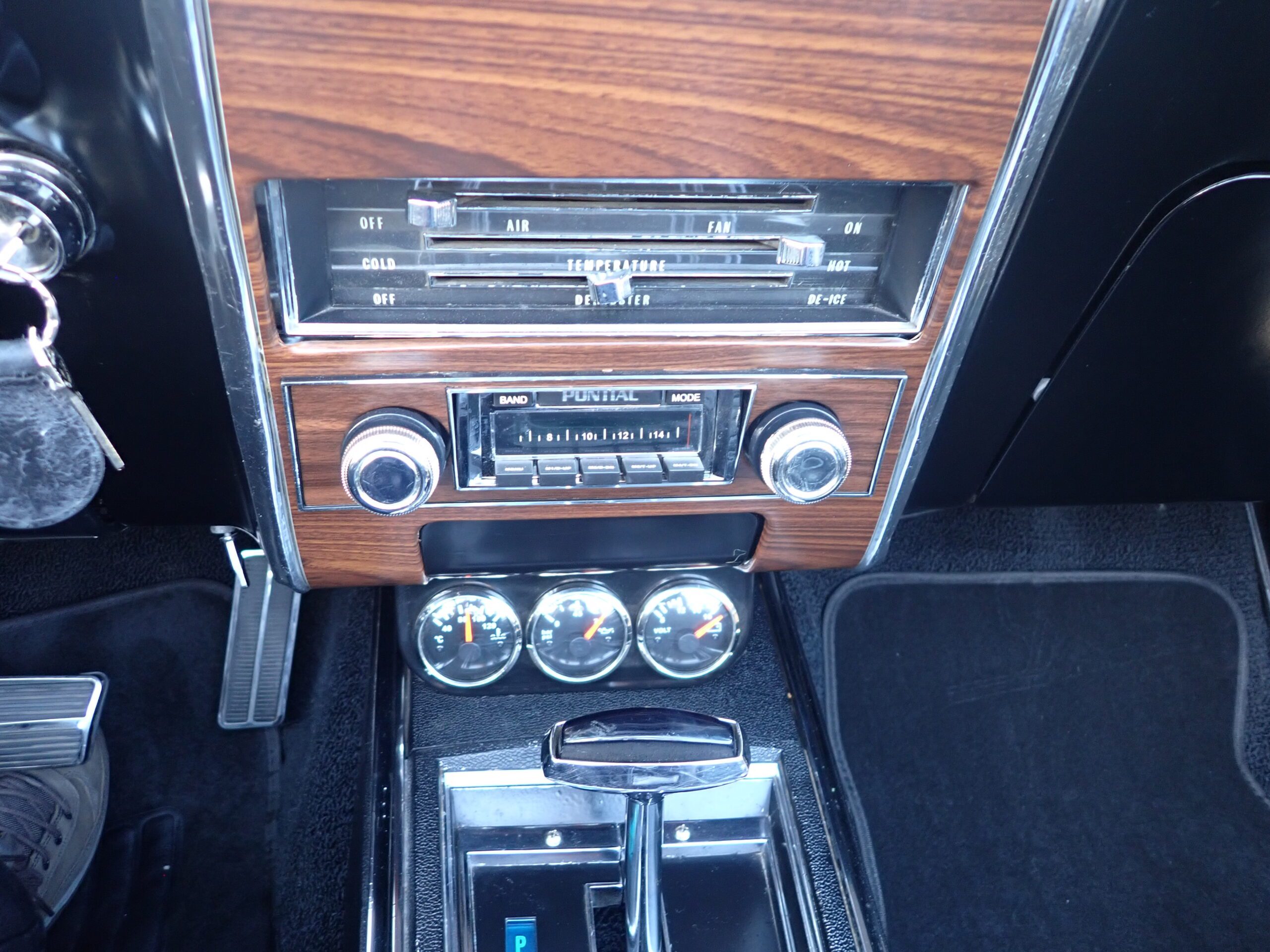 1967 Pontiac Firebird - $90,000 | The Classic Centre